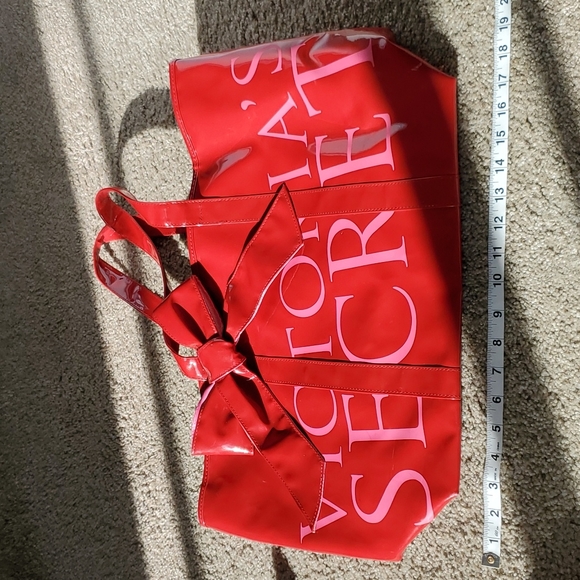 Victoria's Secret | Bags | Limited Edition Holiday Logo Victorias ...